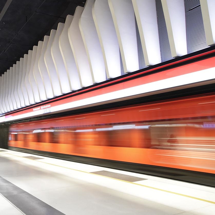 Metron järjestelmiä ja metrojunia uusitaan ...